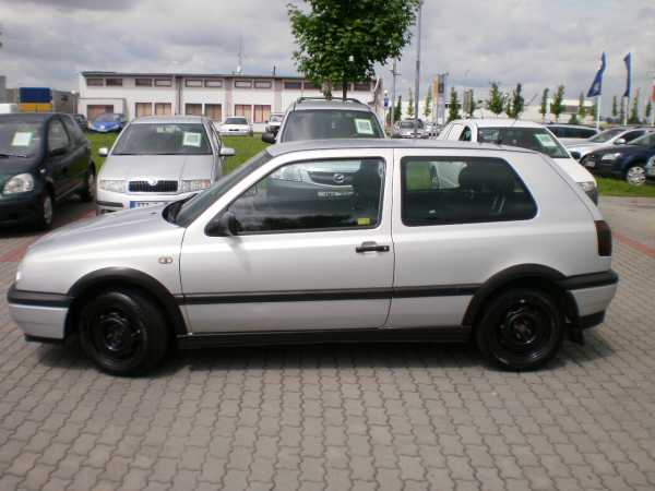 Volkswagen GOLF 3 1,8i r,v,1998 | aktuální nabídka vozidel | P.M.Leasing